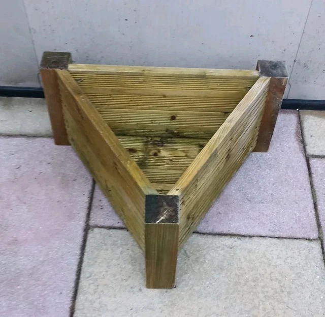 WOODEN GARDEN PLANTER Triangular Raised Flower Bed Planting Trough ...