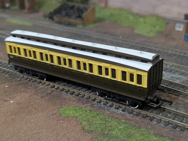 TRIANG/HORNBY R332 OO Gauge GWR Clerestory Composite Coach 5017 £17.00 ...
