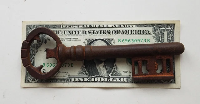 ANTIQUE LARGE CAST Iron Victorian Skeleton Key Bottle Opener £10.32 ...