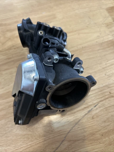 GENUINE HARLEY DAVIDSON Milwaukee 8 Throttle Body Air Intake Manifold ...