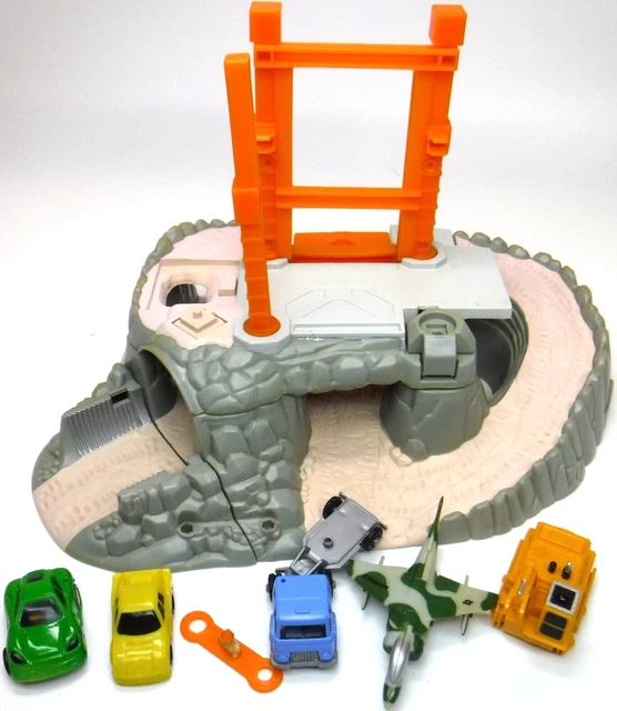 VINTAGE MICRO MACHINES Catastrophe Construction Playset 1998 ...