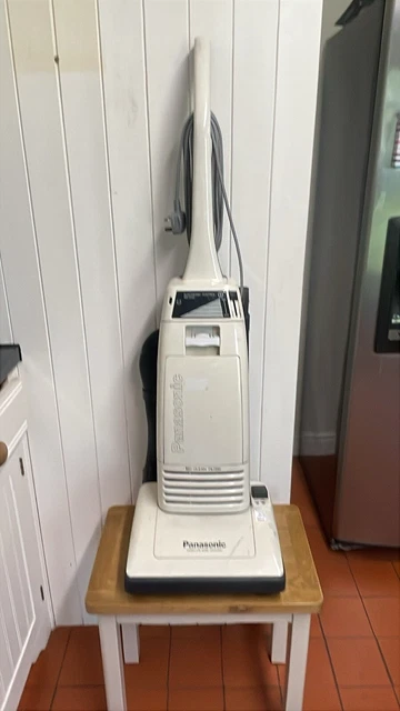 RETRO VINTAGE WHITE Panasonic Upright Vacuum Cleaner MC-E53 in working ...