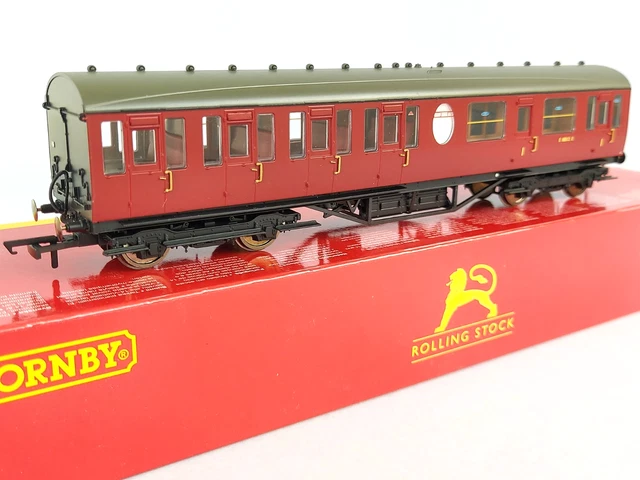 OO GAUGE HORNBY R4575 BR Thompson Suburban Lavatory Composite Coach ...