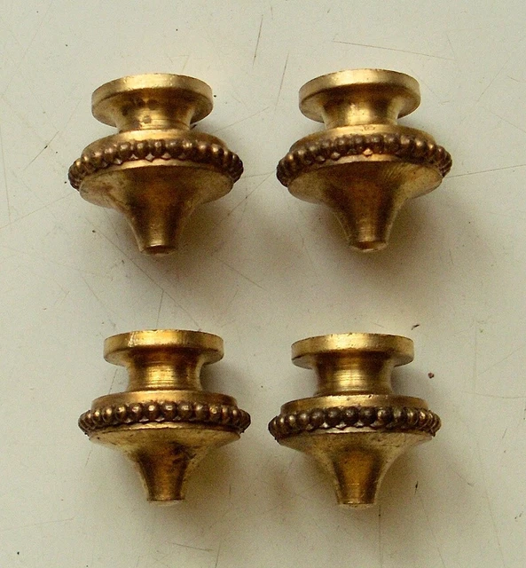 XIXÈME SIÈCLE, Beau LOT de QUATRE pieds de pendule en Bronze doré EUR ...