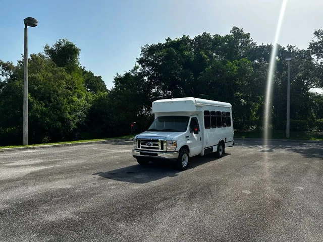 2016 FORD E-350 Paratransit Wheelchair Transport Shuttle Bus 5.4 Gas ...