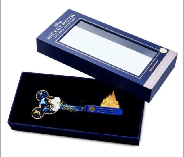 MICKEY MOUSE: THE Main Attraction Collectible Key – Peter Pan's Flight ...