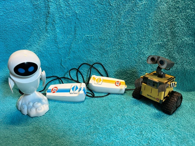 DISNEY PIXAR WALL-E & Eve Remote Control Figures - Thinkway Toys - see ...