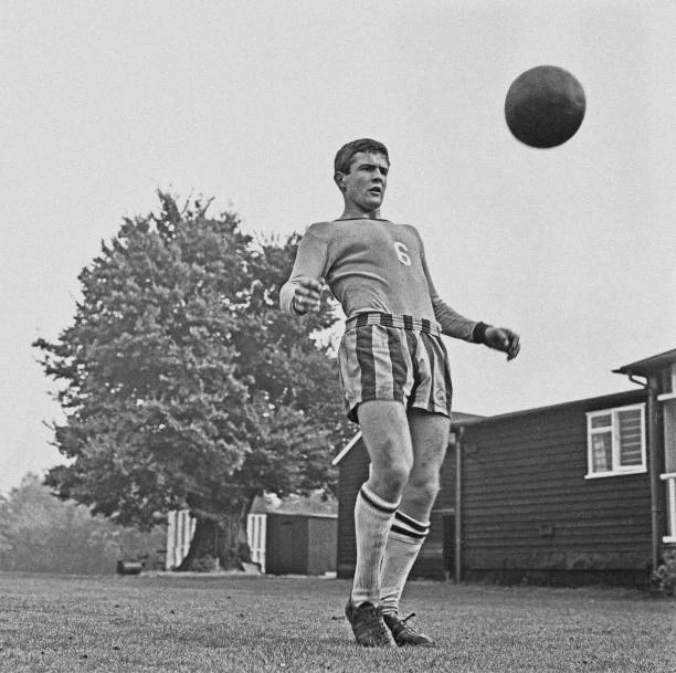 ENGLISH FOOTBALLER JOHN Hollins of Chelsea FC, UK, 1964 OLD PHOTO £5.27 ...