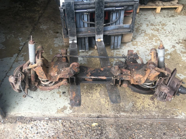 JAGUAR XJ6 XJ12 Xjs Series 3 Front Axle Hub Clip Suspension Cradle ...