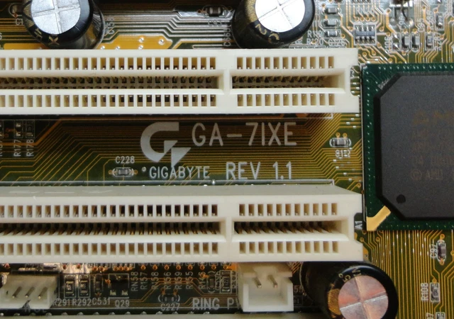 GIGABYTE GA-7IXE REV 1.1 Slot A AMD Motherboard with 1 x AGP, 2 x ISA ...