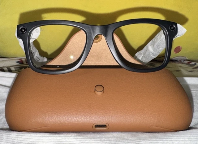 RAY-BAN META WAYFARER - Matte Black/Polar Gradient Graphite £222.93 ...