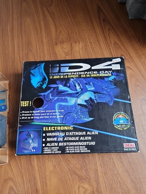 INDEPENDENCE DAY ID4 Electronic ALIEN ATTACK FIGHTER MIB £83.99 - PicClick UK