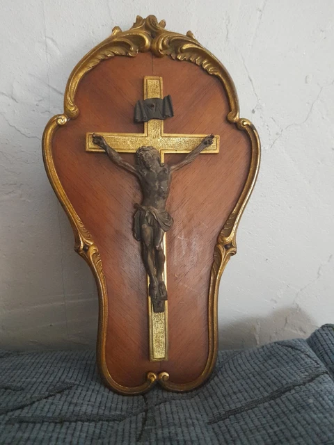 ANCIEN CRUCIFIX SUR Panneau Bois Bronze Metal H 27cm EUR 15,00 ...