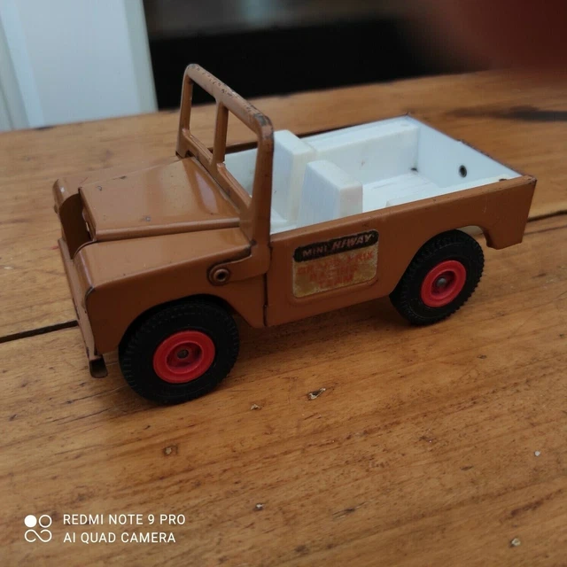 RARE VINTAGE TRIANG Land Rover Fold Down Windscreen £18.00 - PicClick UK