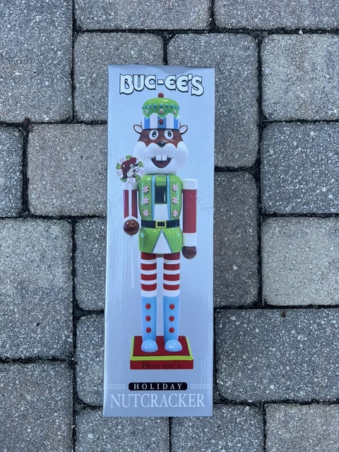 BUC-EE’S NEW 2025 HOLIDAY NUTCRACKER *RARE* Christmas Beaver Nutcracker ...