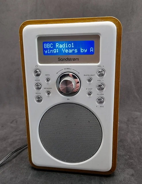 SANDSTROM DAB/FM RADIO with Alarm Clock - S6VDAB12, in Working Order £ ...