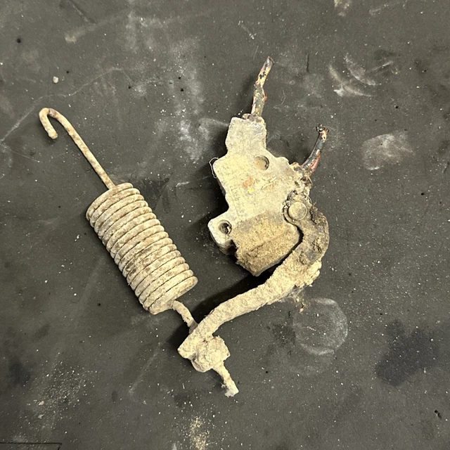 FORD TRANSIT CONNECT Load Sensing Valve Compensator Spring 2T14-2L358 ...