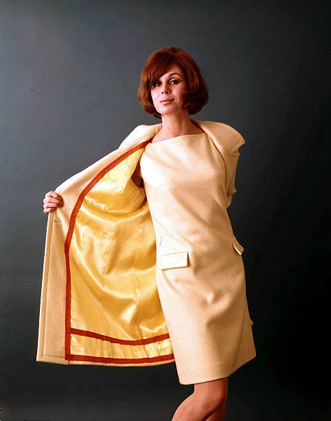 BRITISH ACTRESS JOANNA Lumley Historic Old Photo 1 EUR 6,65 - PicClick FR