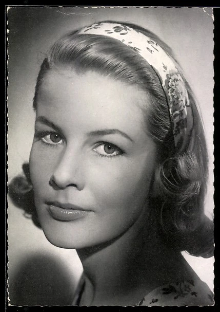 ATTRICE SABINE BETHMAN con sguardo amichevole, cartolina EUR 6,00 ...