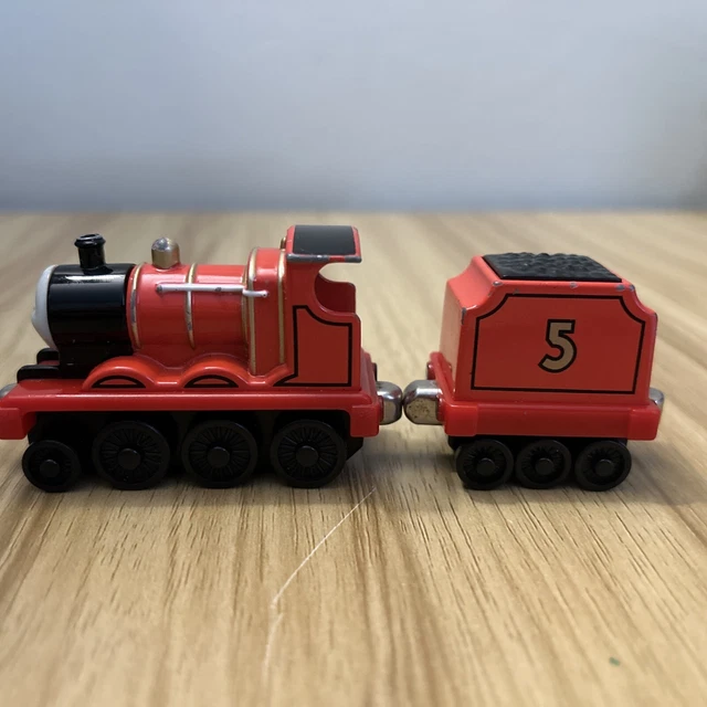 JAMES AND TENDER Thomas & Friends Train Diecast Take-N-Play rouge ...