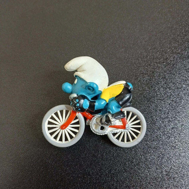 VINTAGE SCHLEICH PEYO Germany Smurf Riding Bike Bicycle #6 £20.00 ...