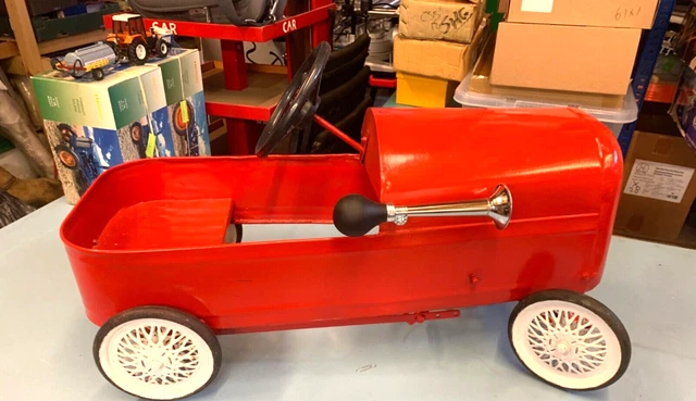 TRIANG. 1950S VINTAGE PEDAL CAR. THE DUKE RED PEDAL CAR. £189.99 ...