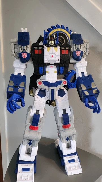 HASBRO TRANSFORMERS LEGACY Titan Cybertron Universe Metroplex /w ...