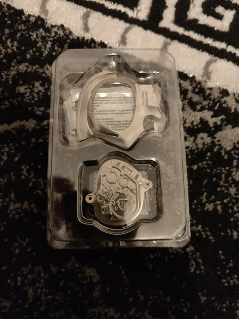 AGORA TERMINATOR T-800 Endoskeleton 1:2 Scale Model pack 1 stage 9 new ...