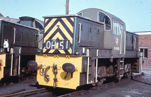 ORIGINAL COLOUR SLIDE of D9542 BR class 14 diesel loco £4.99 - PicClick UK