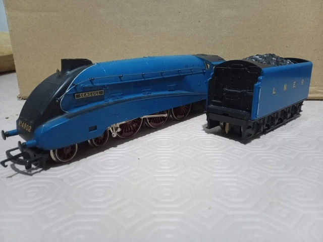 HORNBY LNER A4 Class 4902 Seagull Loco & Tender £89.99 - PicClick UK