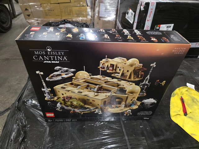 LEGO 75290 MOS Eisley Cantina Building Kit Complete with Box £260.72 ...
