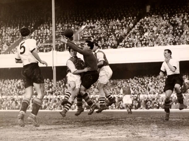 FOOTBALL ASTON VILLA goalkeeper Keith Jones catches the ball OLD PHOTO ...