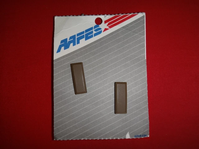 PAIR OF US Army 2nd LIEUTENANT Rank Insignia Metal Badges On AAFES Card ...