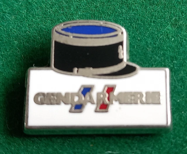 PIN'S PINS PIN Zamac Militaire Képi Gendarmerie Signé Boussemart EUR 2 ...