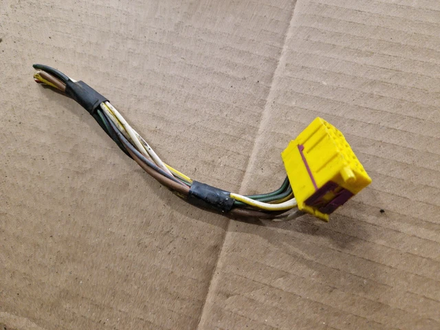 VW GOLF JETTA Mk2 / Corrado Ce2 Fusebox Wiring Connector Plug 357971971 ...