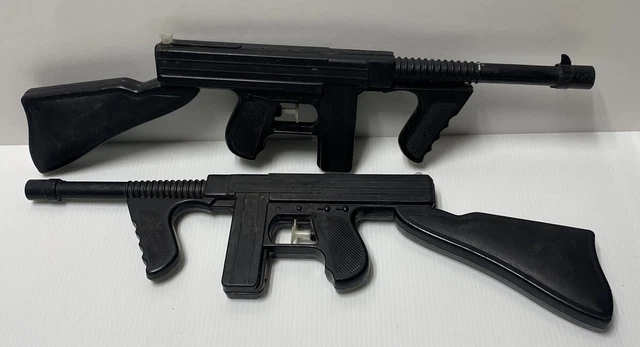 VINTAGE PARK PLASTIC Submachine SMG 300 Water Gun Squirt Toy SMG 300 ...