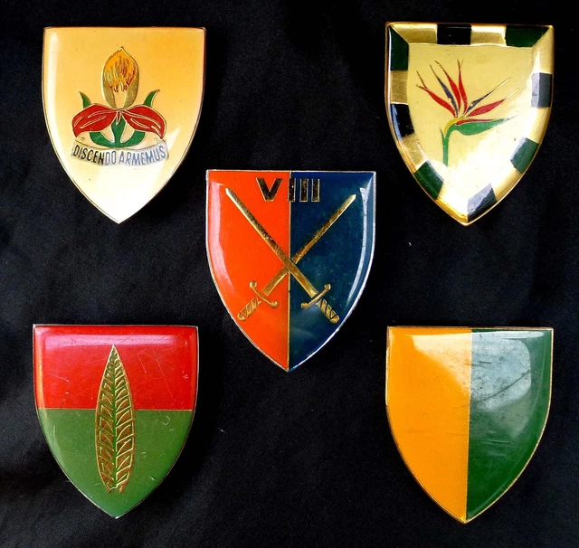 SOUTH AFRICAN DEFENCE Force Military Arm Badges: Armoured, Infantry ...