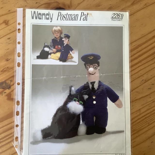 KNITTING PATTERN FOR Postman Pat and Jess the Cat EUR 2,25 - PicClick FR