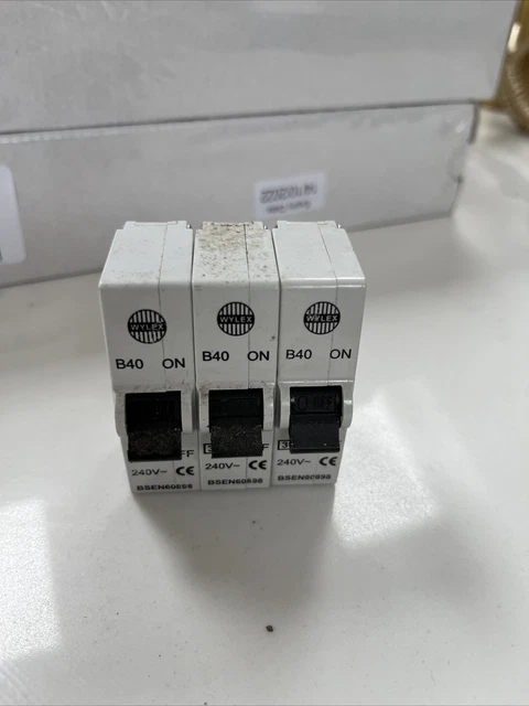 WYLEX 40A TYPE B Push/Plug-In Circuit Breaker ~B40 40Amp MCB £17.00 ...
