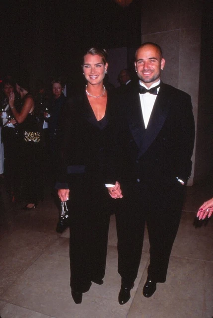 DIA BROOKE SHIELDS und Andre Agassi 1996 KB-format Fotograf P26-21-4-2 ...