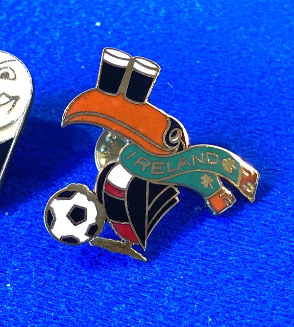 GUINNESS TOUCAN IRELAND Football Supporter & Pint Enamel Pin Badges ...