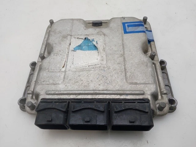 8200110105 BOÎTIER MOTEUR uce pour RENAULT MASTER II FURGON 2.2 DCI 90 8724879 EUR 94,21 ...