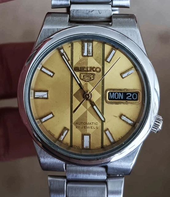 VINTAGE SEIKO 5 automatic 21 jewels Gold dial day date Cal 7s26 Unisex £39.20 - PicClick UK