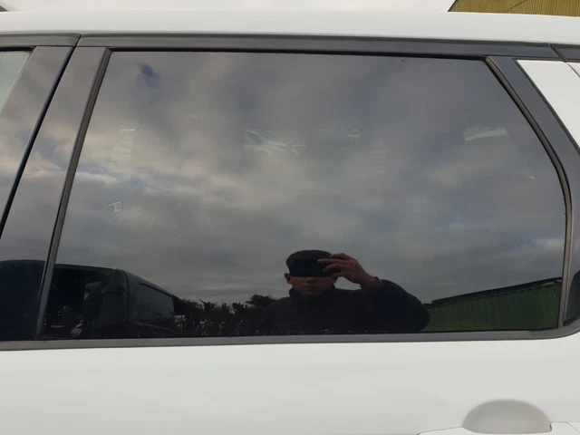 LAND ROVER DISCOVERY Sport L550 Rear Door Glass Passenger Side Tinted ...