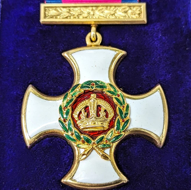 RARE WW1 DISTINGUISHED Service Order Australian/British medal case of ...