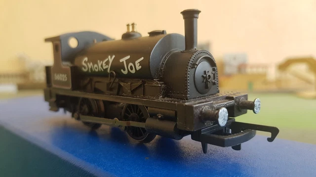 HORNBY OO GAUGE R782 0-4-0ST saddle tank loco, 56025, Smokey Joe, black ...