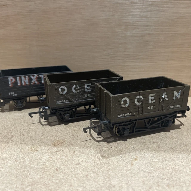 VINTAGE COLLECTOR 00 Gauge Model Railway Three Rolling Stock Wagons £10 ...