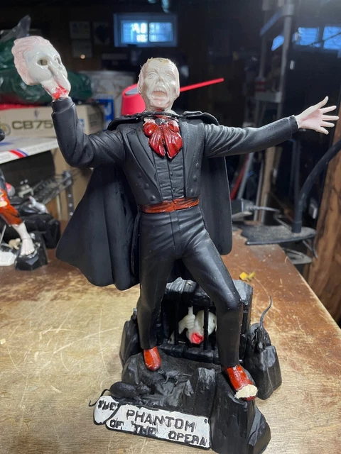 VINTAGE 1963 AURORA The Phantom of the Opera Model Kit Built Painted ...