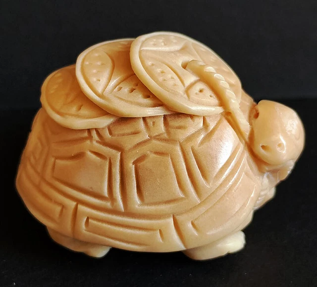 TN1503 - 2& Hand Carved Tagua Nut Netsuke Figurine - Turtle £26.39 ...