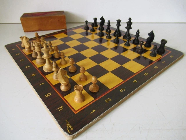 VINTAGE SMALL CHESS Set + Box And Chess Board £7.99 - PicClick UK